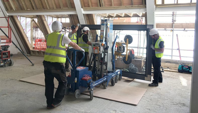 Product of the Month – Wienold GML800+ counterbalance floor crane | Hird